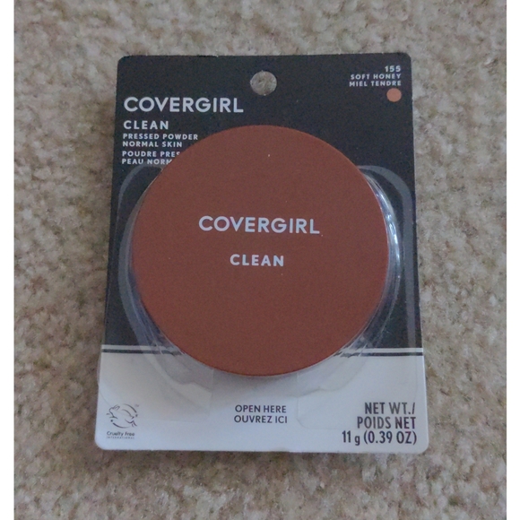 COVERGIRL | Makeup | Covergirl Clean Pressed Powder 55 Soft Honey 39 Oz ...